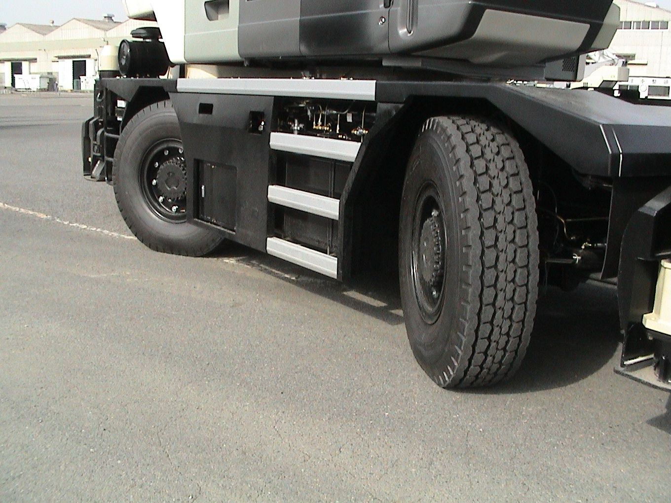 【CR-01】究極の走破性！TAMIYA CR-01を4WS（4輪操舵）化してみた