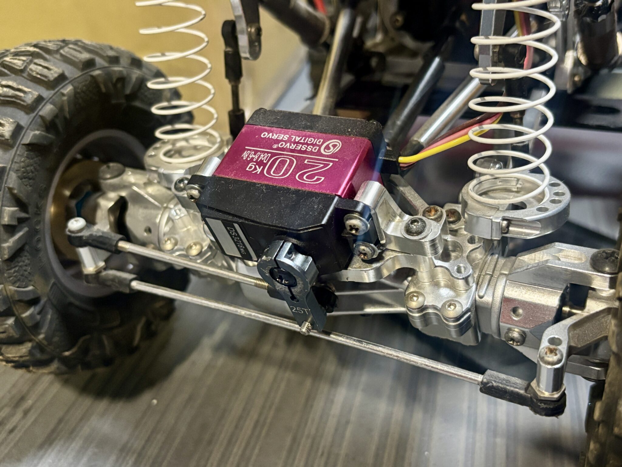 【CR-01】究極の走破性！TAMIYA CR-01を4WS（4輪操舵）化してみた