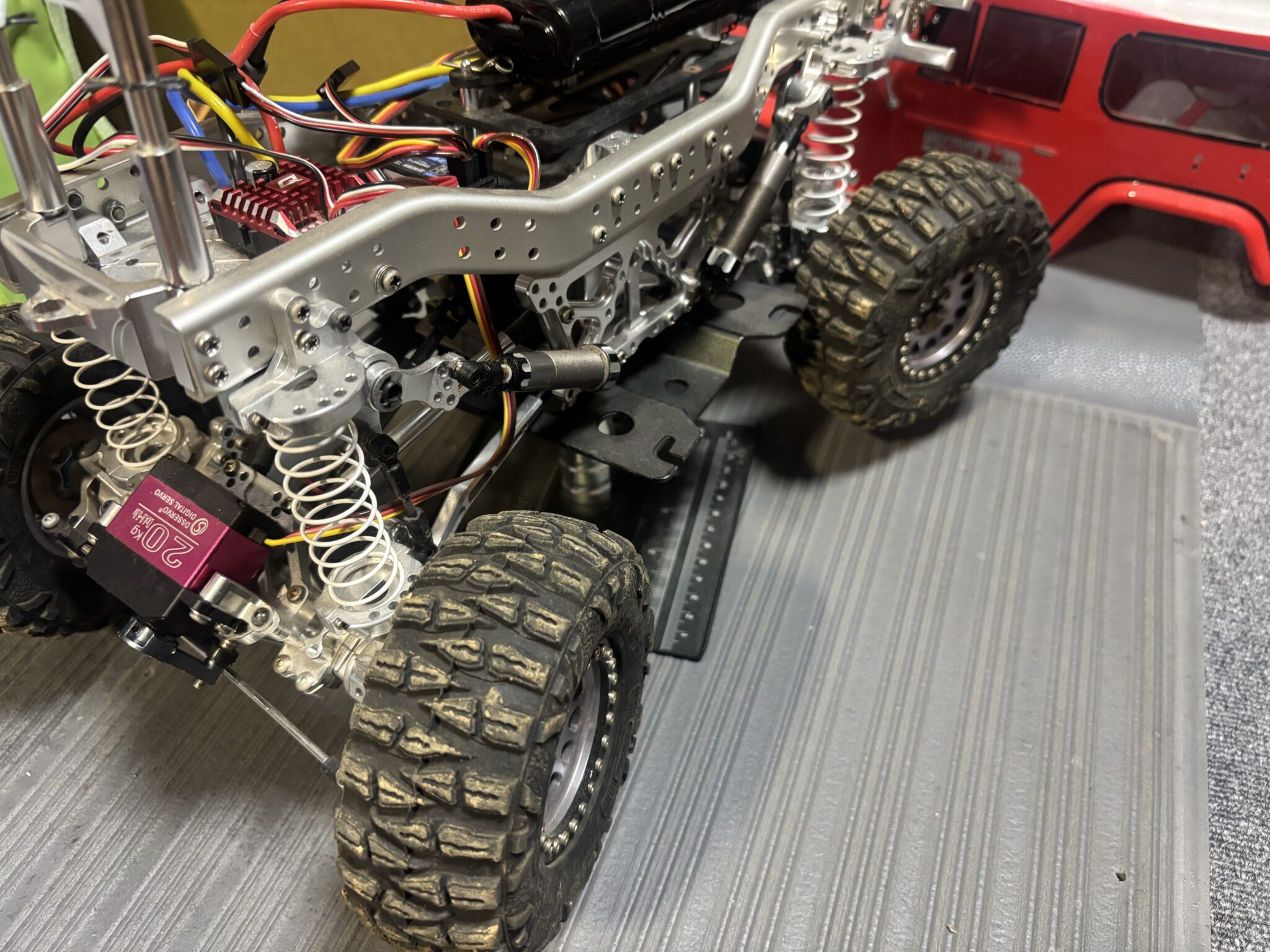 【CR-01】究極の走破性！TAMIYA CR-01を4WS（4輪操舵）化してみた